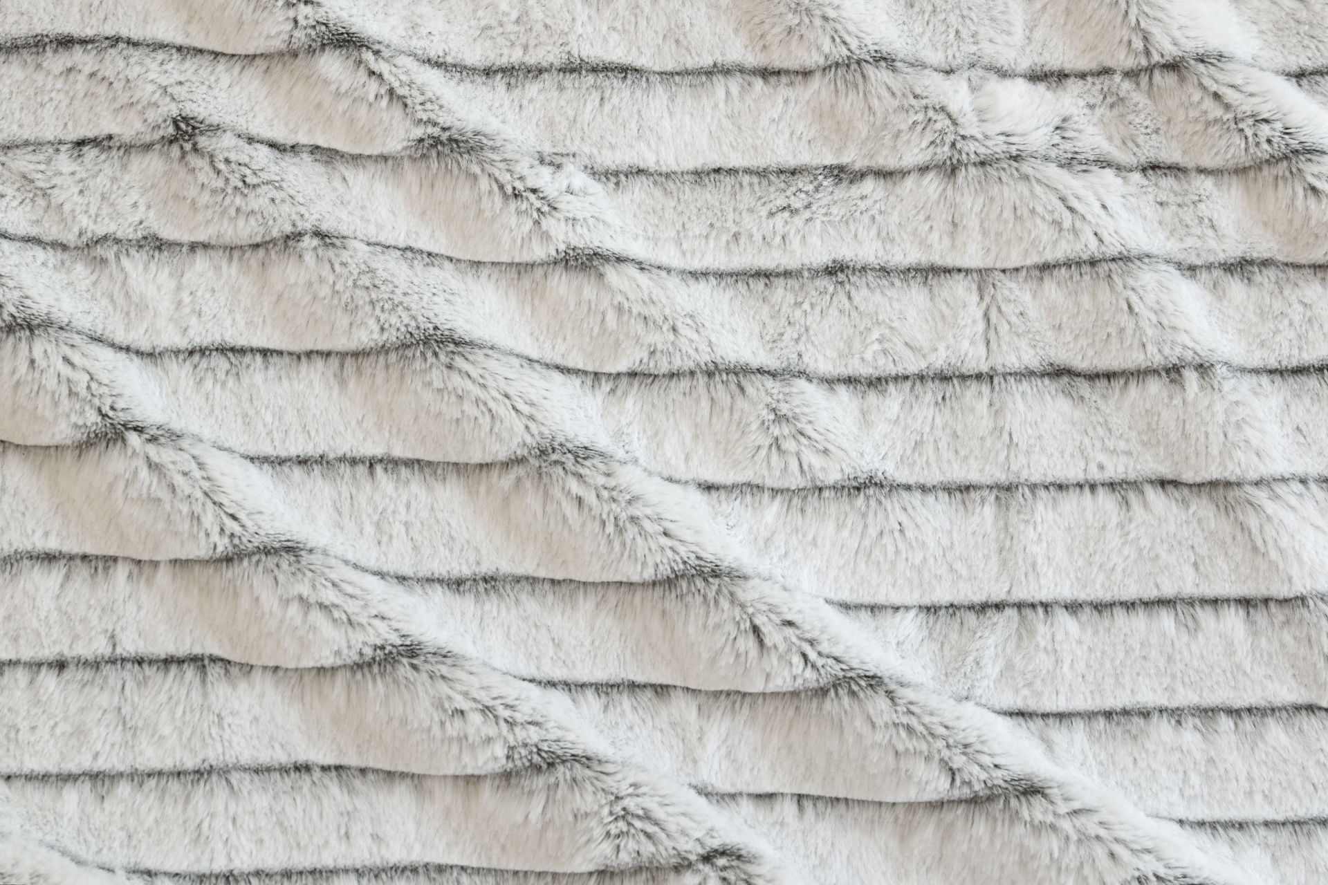 Striped FAUX FUR QUILT COVER SET - Chooze